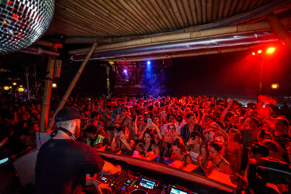 Photo Gallery - FINNS Beach Club