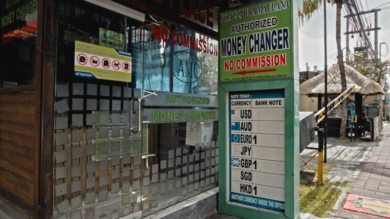 Bali Currency & Money - Learn About The Indonesian Rupiah