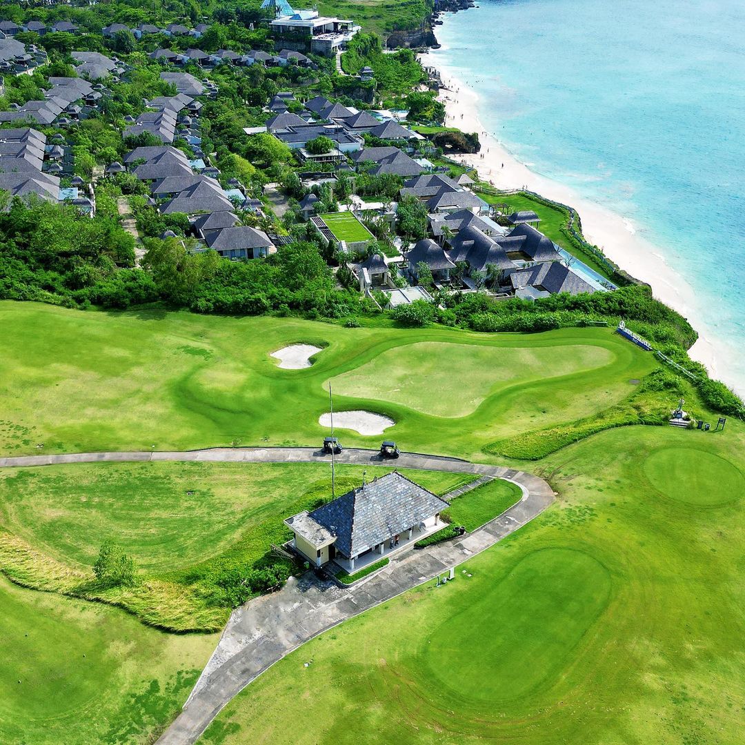 Complete Guide To The Bukit Peninsula Bali: A Surfer's Paradise