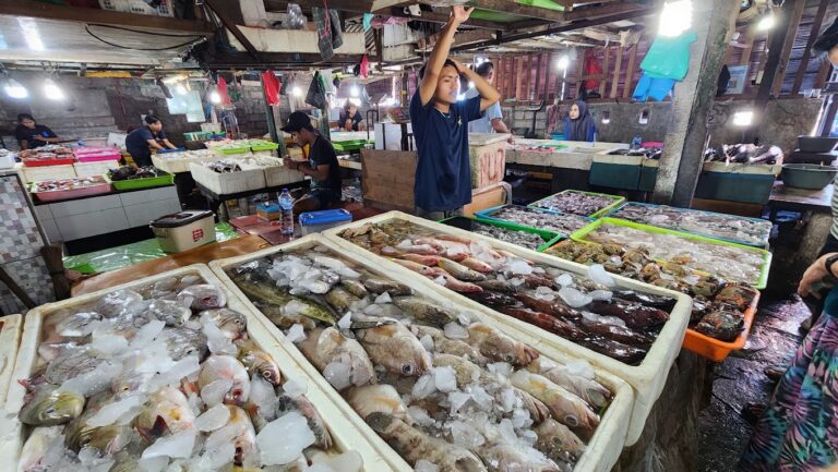 Jimbaran Fish Market: Your Ultimate Guide To Kedongnan Market