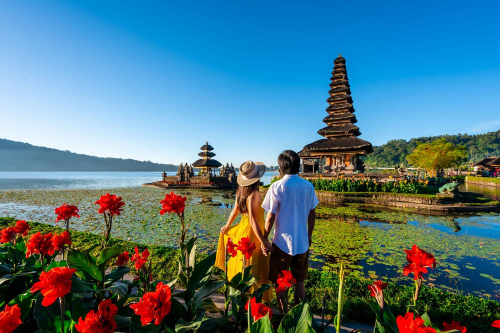 The Essential Bedugul Temple Guide: Ulun Danu Beratan Temple Complex ...