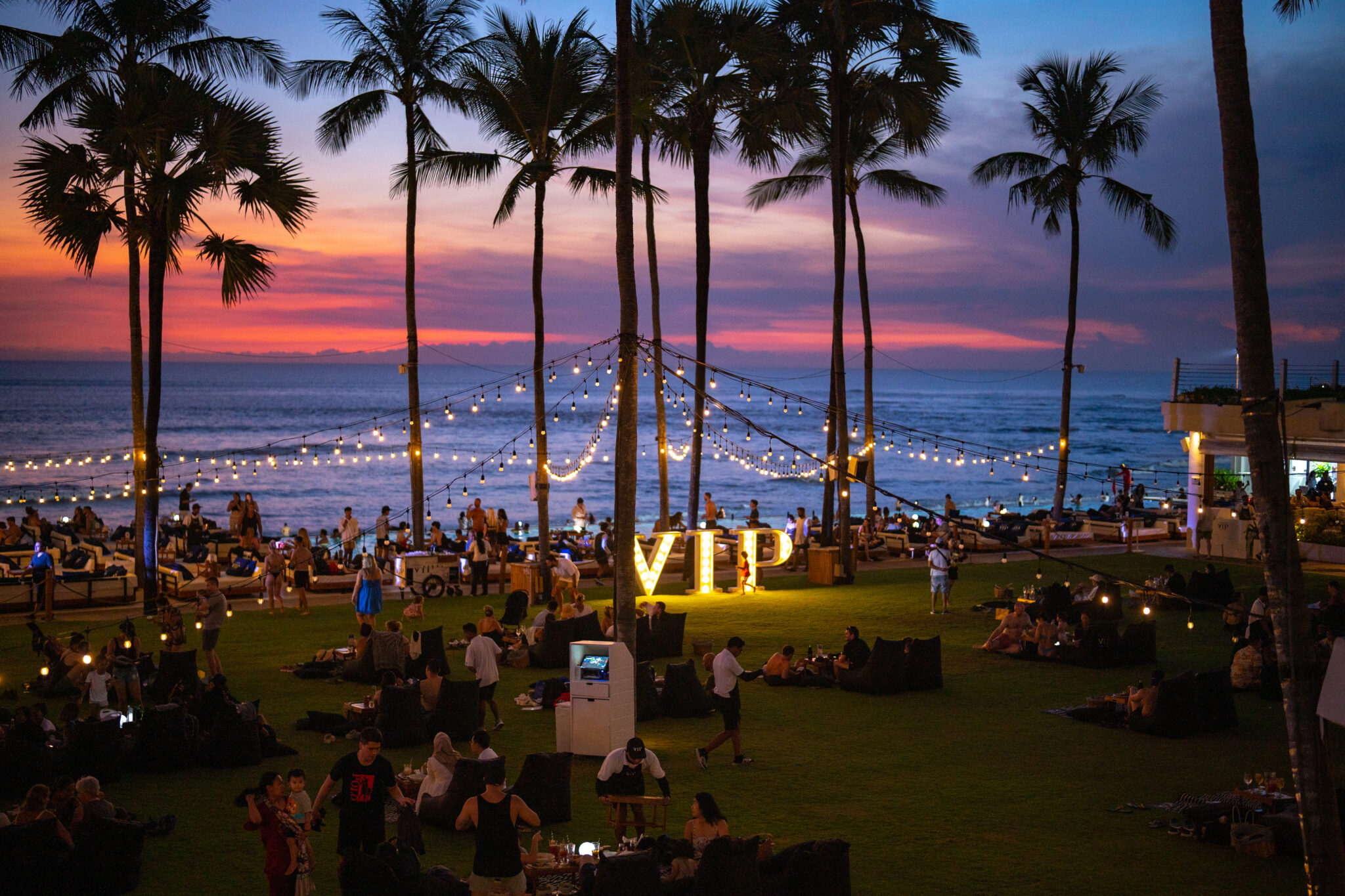 Seminyak Beach Club – Join us at FINNS Beach Club