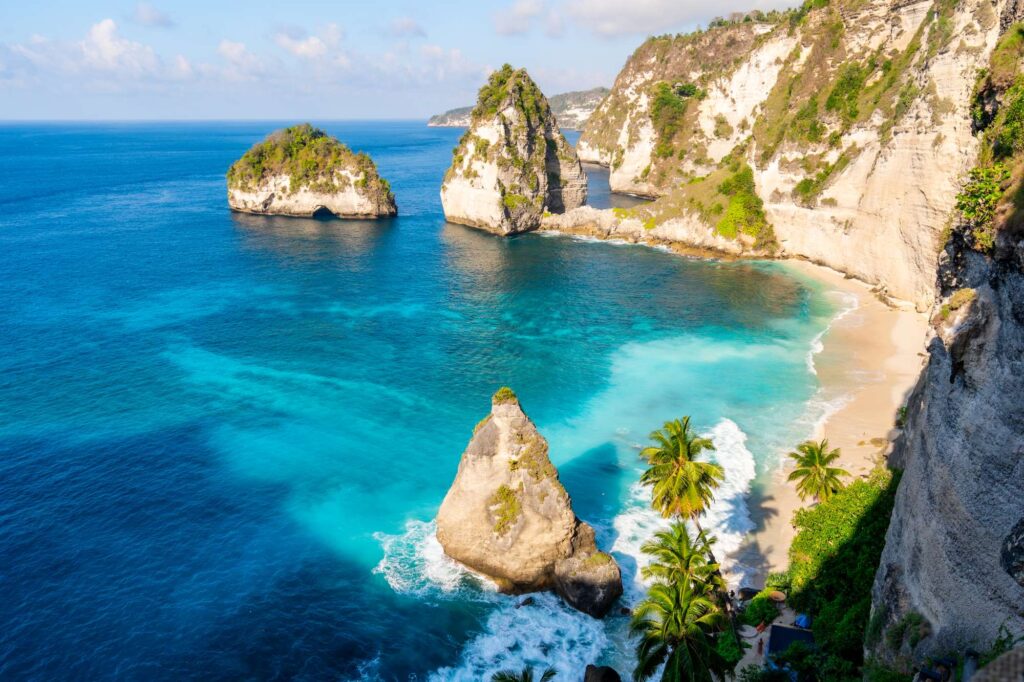 Diamond Beach Bali: The Most Incredible Beach On Penida Island