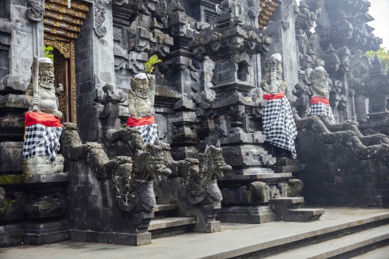Pura Goa Lawah: Complete Guide To The Bali Bat Cave Temple