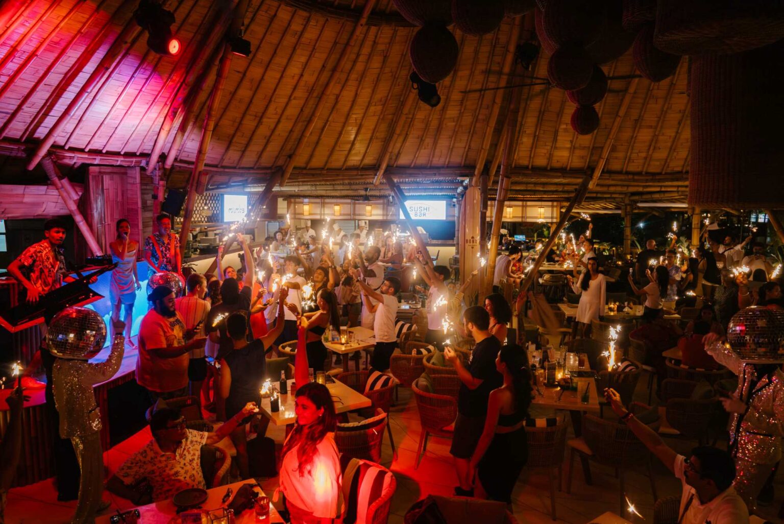 Party Restaurants - FINNS Beach Club